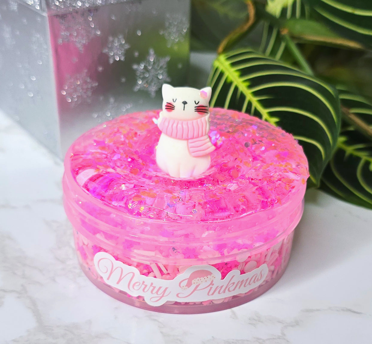 Merry Pinkmas Bomb – CinnaCrew Slimes